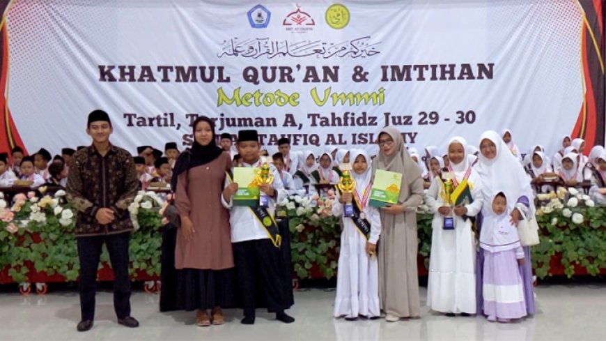 Cetak Generasi Tahfidz Berkualitas, SD IT At Taufiq Al Islamy Gelar Khatmul Quran dan Imtihan ...